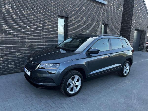 Grey Skoda Karoq 2018 in Klaipeda, with an engine capacity of 1.60 L and mileage of 133 thousand km for 14950 €, photo 6 on AUTOMOTO.COM.LV