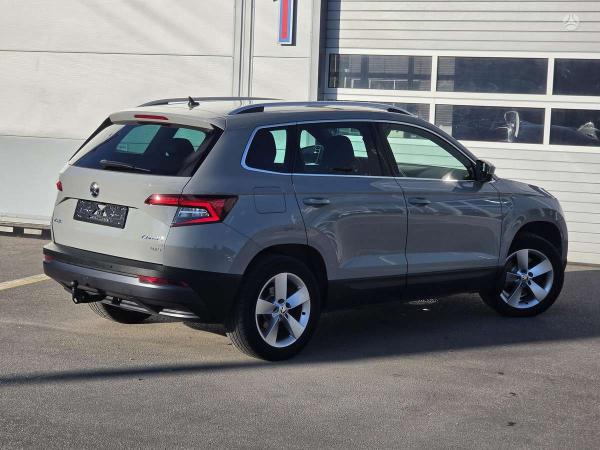 Grey Skoda Karoq 2018 in Jonava, with an engine capacity of 2.00 L and mileage of 196 thousand km for 16200 €, photo 9 on AUTOMOTO.COM.LV
