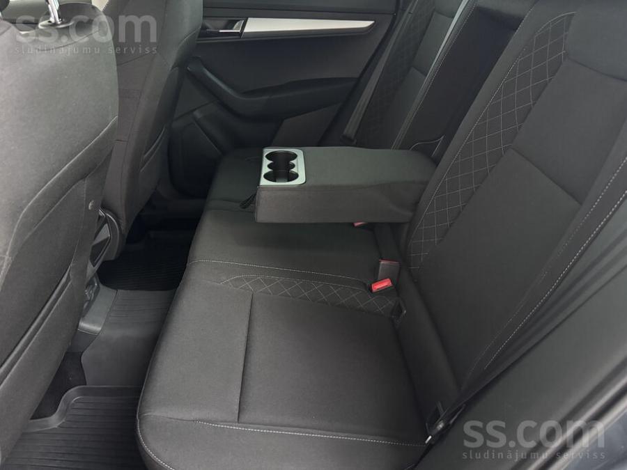 Pelēks Skoda Karoq 2018 Rīga, ar dzinēja tilpumu 1.60 L un nobraukumu 205 tūkst. km par 12490 €, foto 9 vietnē AUTOMOTO.COM.LV