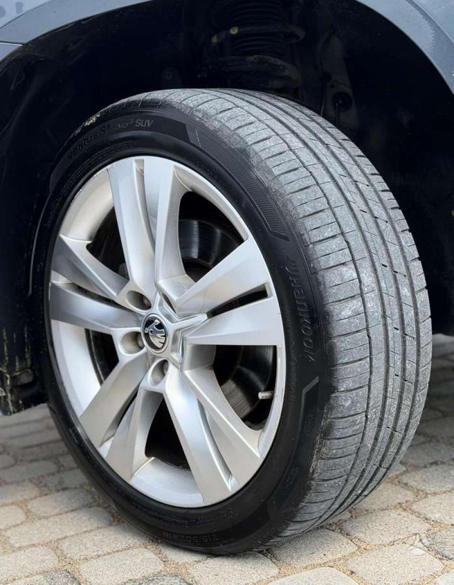 Pelēks Skoda Karoq 2018 Tauragė, ar dzinēja tilpumu 1.60 L un nobraukumu 242 tūkst. km par 12800 €, foto 25 vietnē AUTOMOTO.COM.LV