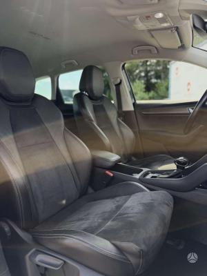 Pelēks Skoda Karoq 2018 Tauragė, ar dzinēja tilpumu 1.60 L un nobraukumu 242 tūkst. km par 12800 €, foto 29 vietnē AUTOMOTO.COM.LV