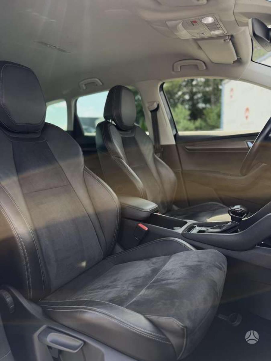 Pelēks Skoda Karoq 2018 Tauragė, ar dzinēja tilpumu 1.60 L un nobraukumu 242 tūkst. km par 12800 €, foto 29 vietnē AUTOMOTO.COM.LV