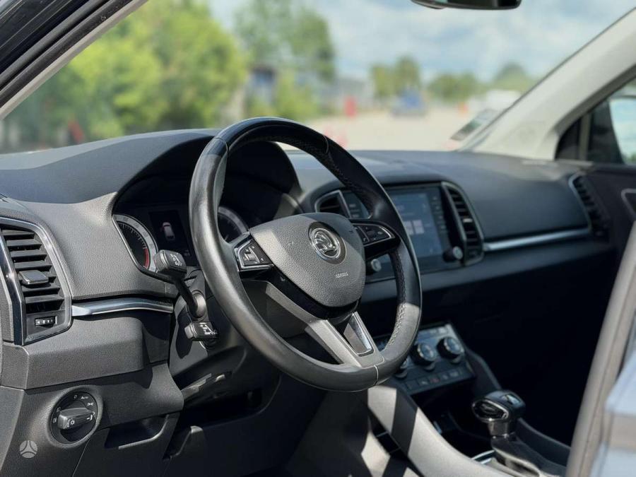 Pelēks Skoda Karoq 2018 Tauragė, ar dzinēja tilpumu 1.60 L un nobraukumu 242 tūkst. km par 12800 €, foto 43 vietnē AUTOMOTO.COM.LV