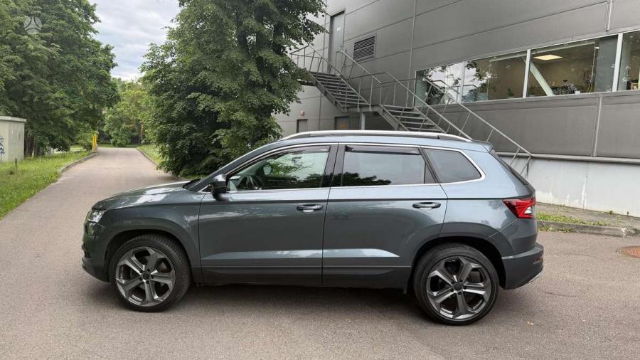 Grey Skoda Karoq 2018 in Alytus, with an engine capacity of 1.60 L and mileage of 229 thousand km for 13500 €, photo 9 on AUTOMOTO.COM.LV