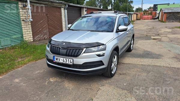 Grey Skoda Karoq 2018 in Riga, with an engine capacity of 1.00 L and mileage of 134 thousand km for 11000 €, photo 1 on AUTOMOTO.COM.LV