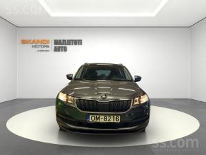 Pelēks Skoda Karoq 2018 Rīga, ar dzinēja tilpumu 2.00 L un nobraukumu 178 tūkst. km par 16490 €, foto 3 vietnē AUTOMOTO.COM.LV