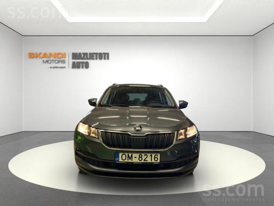 Pelēks Skoda Karoq 2018 Rīga, ar dzinēja tilpumu 2.00 L un nobraukumu 178 tūkst. km par 16490 €, foto 3 vietnē AUTOMOTO.COM.LV