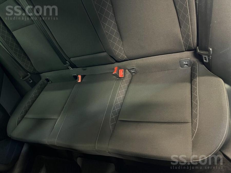 Pelēks Skoda Karoq 2018 Rīga, ar dzinēja tilpumu 2.00 L un nobraukumu 178 tūkst. km par 16490 €, foto 14 vietnē AUTOMOTO.COM.LV