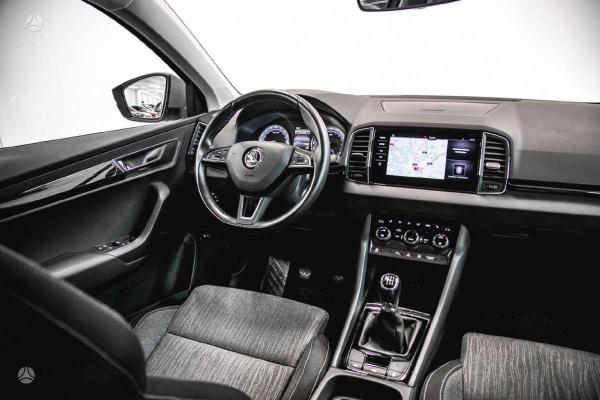 Pelēks Skoda Karoq 2018 Viļņa, ar dzinēja tilpumu 1.60 L un nobraukumu 260 tūkst. km par 12850 €, foto 10 vietnē AUTOMOTO.COM.LV
