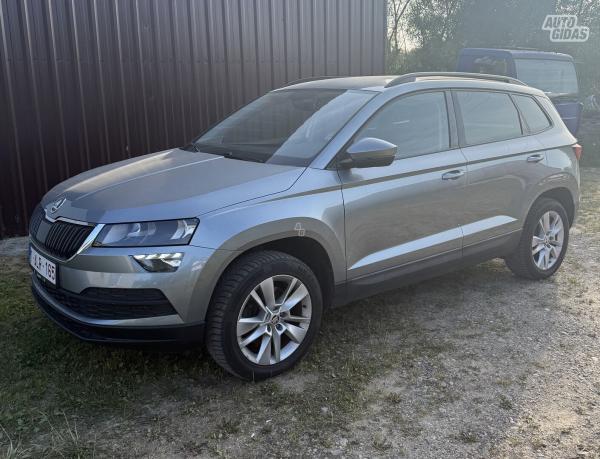 Grey Skoda Karoq 2018 in Vilnius, with an engine capacity of 1.60 L and mileage of 276 thousand km for 12500 €, photo 3 on AUTOMOTO.COM.LV