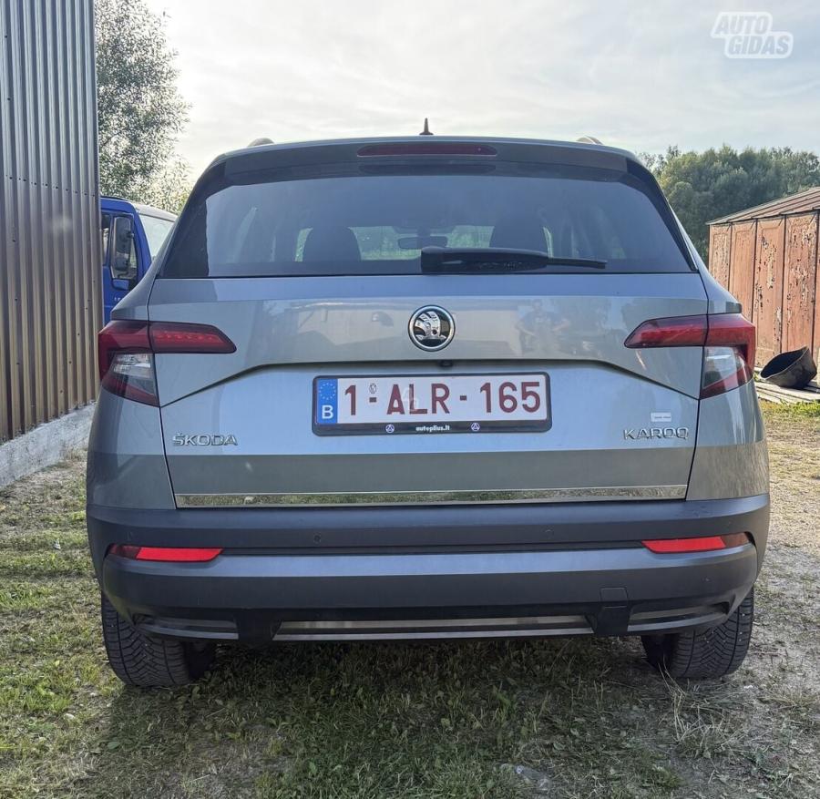 Grey Skoda Karoq 2018 in Vilnius, with an engine capacity of 1.60 L and mileage of 276 thousand km for 12500 €, photo 10 on AUTOMOTO.COM.LV