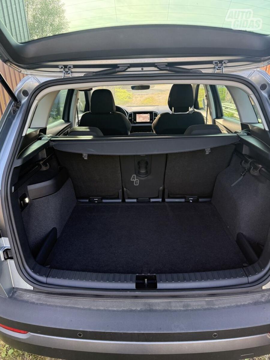 Grey Skoda Karoq 2018 in Vilnius, with an engine capacity of 1.60 L and mileage of 276 thousand km for 12500 €, photo 12 on AUTOMOTO.COM.LV