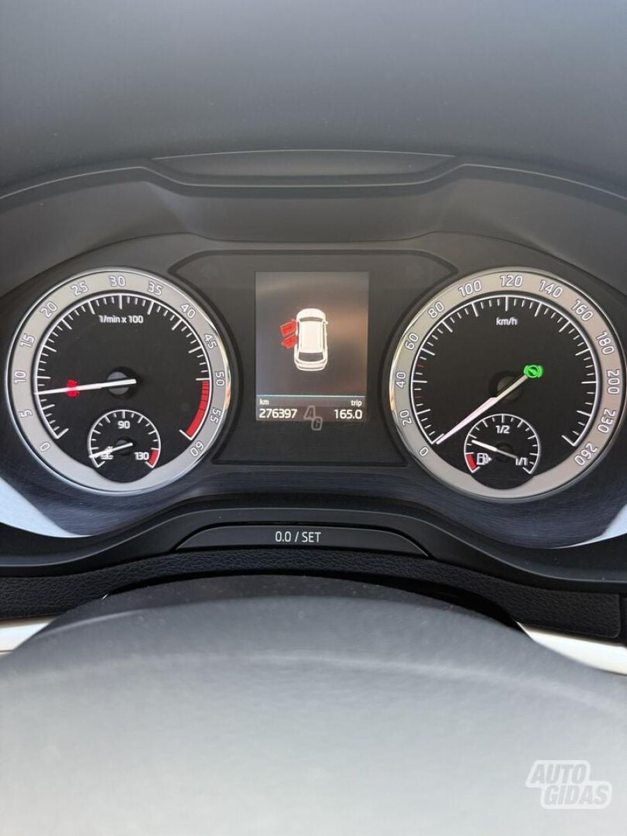 Grey Skoda Karoq 2018 in Vilnius, with an engine capacity of 1.60 L and mileage of 276 thousand km for 12500 €, photo 25 on AUTOMOTO.COM.LV