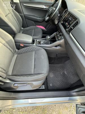 Grey Skoda Karoq 2018 in Vilnius, with an engine capacity of 1.60 L and mileage of 276 thousand km for 12500 €, photo 35 on AUTOMOTO.COM.LV