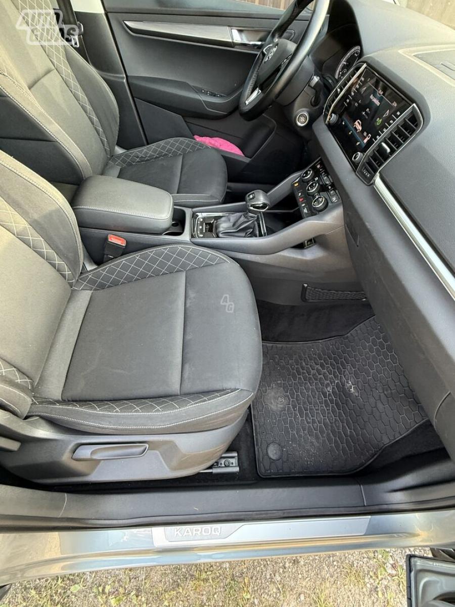 Grey Skoda Karoq 2018 in Vilnius, with an engine capacity of 1.60 L and mileage of 276 thousand km for 12500 €, photo 35 on AUTOMOTO.COM.LV