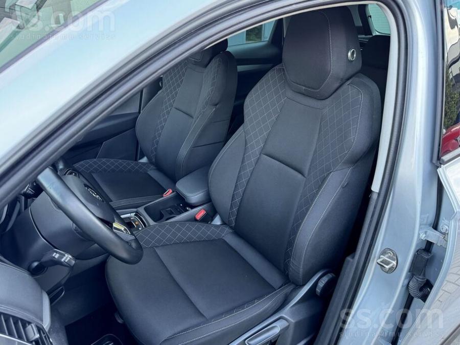Pelēks Skoda Karoq 2018 Rīga, ar dzinēja tilpumu 1.00 L un nobraukumu 134 tūkst. km par 12700 €, foto 18 vietnē AUTOMOTO.COM.LV