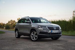 Grey Skoda Karoq 2018 in Elektrenai, with an engine capacity of 1.97 L and mileage of 236 thousand km for 14350 €, photo  on AUTOMOTO.COM.LV
