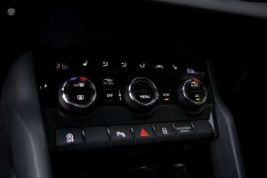 Grey Skoda Karoq 2018 in Elektrenai, with an engine capacity of 1.97 L and mileage of 236 thousand km for 14350 €, photo 20 on AUTOMOTO.COM.LV