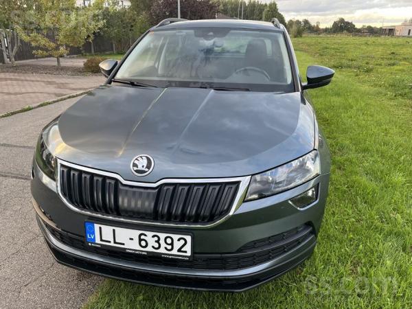 Grey Skoda Karoq 2018 in Riga, with an engine capacity of 1.00 L and mileage of 102 thousand km for 12100 €, photo 1 on AUTOMOTO.COM.LV