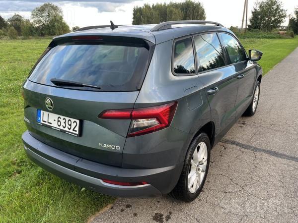 Grey Skoda Karoq 2018 in Riga, with an engine capacity of 1.00 L and mileage of 102 thousand km for 12100 €, photo 4 on AUTOMOTO.COM.LV