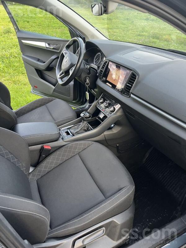 Grey Skoda Karoq 2018 in Riga, with an engine capacity of 1.00 L and mileage of 102 thousand km for 12100 €, photo 9 on AUTOMOTO.COM.LV