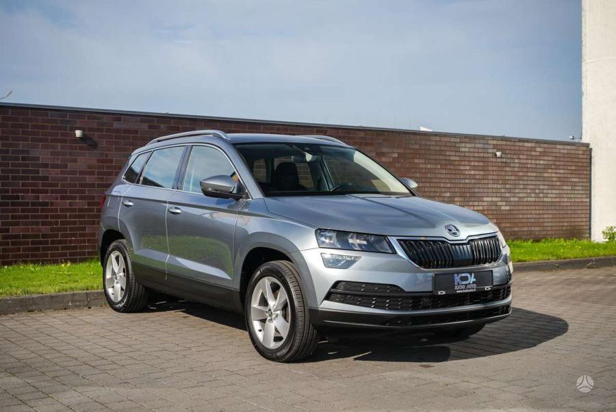 Grey Skoda Karoq 2018 in Marijampole, with an engine capacity of 1.50 L and mileage of 211 thousand km for 12950 €, photo 1 on AUTOMOTO.COM.LV