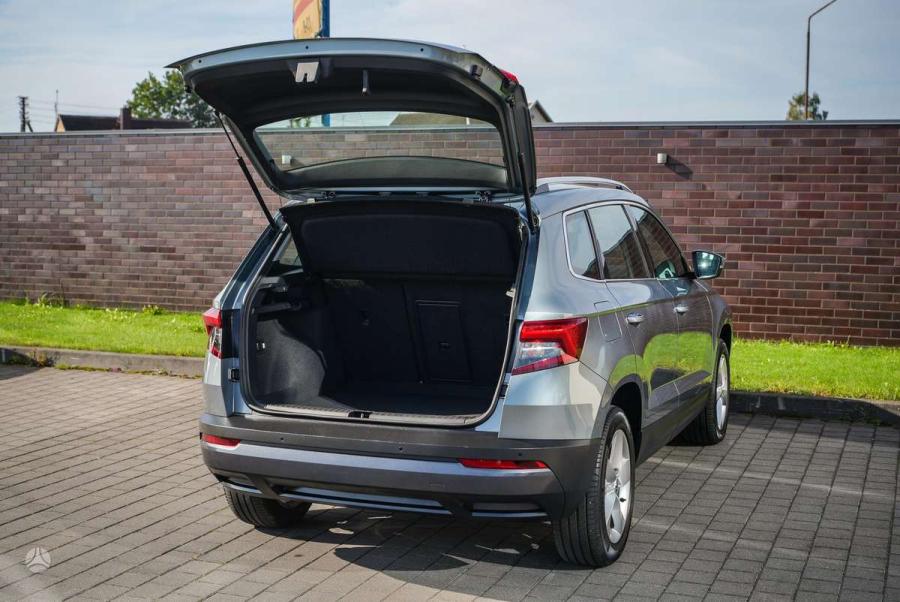 Grey Skoda Karoq 2018 in Marijampole, with an engine capacity of 1.50 L and mileage of 211 thousand km for 12950 €, photo 9 on AUTOMOTO.COM.LV