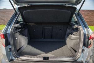 Grey Skoda Karoq 2018 in Marijampole, with an engine capacity of 1.50 L and mileage of 211 thousand km for 12950 €, photo 10 on AUTOMOTO.COM.LV