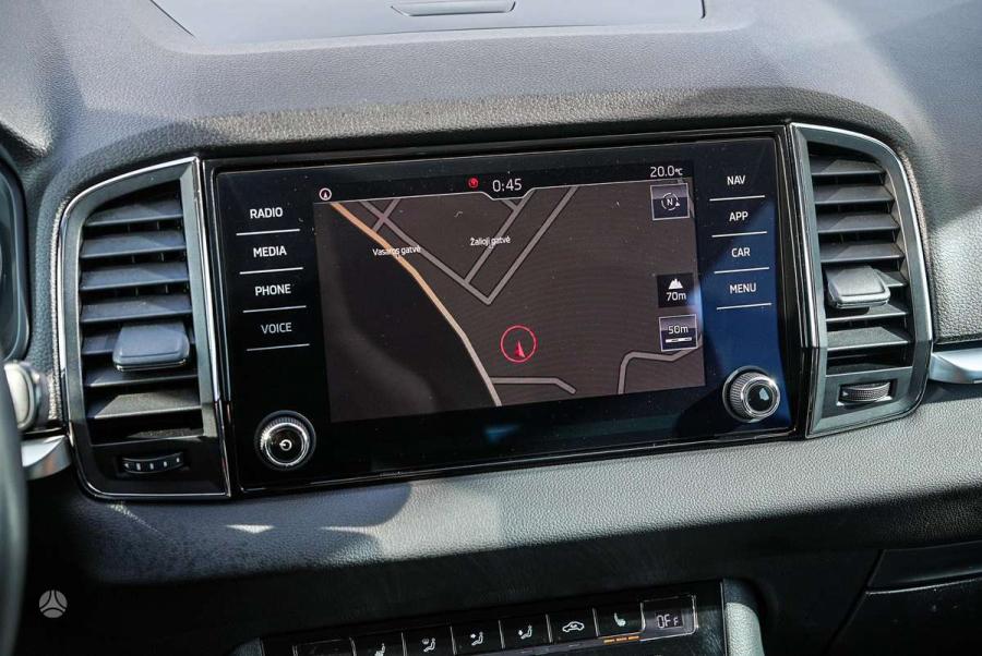 Grey Skoda Karoq 2018 in Marijampole, with an engine capacity of 1.50 L and mileage of 211 thousand km for 12950 €, photo 15 on AUTOMOTO.COM.LV