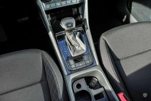 Grey Skoda Karoq 2018 in Marijampole, with an engine capacity of 1.50 L and mileage of 211 thousand km for 12950 €, photo 18 on AUTOMOTO.COM.LV