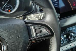 Grey Skoda Karoq 2018 in Marijampole, with an engine capacity of 1.50 L and mileage of 211 thousand km for 12950 €, photo 20 on AUTOMOTO.COM.LV