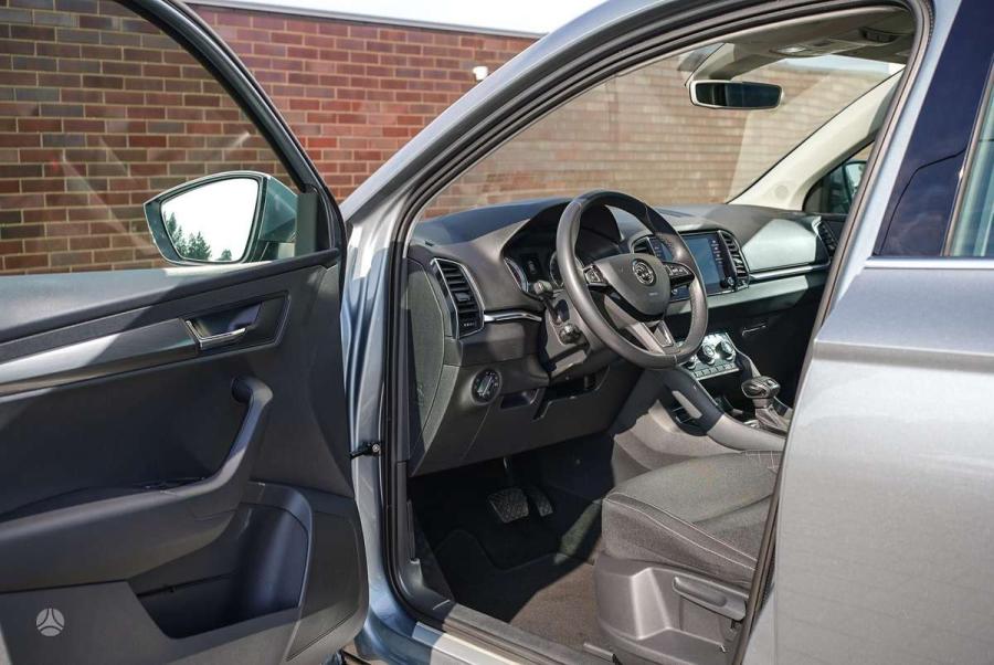 Grey Skoda Karoq 2018 in Marijampole, with an engine capacity of 1.50 L and mileage of 211 thousand km for 12950 €, photo 22 on AUTOMOTO.COM.LV