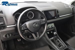 Grey Skoda Karoq 2019 in Kaunas, with an engine capacity of 0.00 L and mileage of 95 thousand km for 22418 €, photo 2 on AUTOMOTO.COM.LV