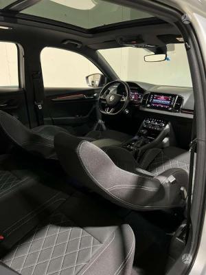 Grey Skoda Karoq 2019 in Klaipeda, with an engine capacity of 1.60 L and mileage of 173 thousand km for 17999 €, photo 23 on AUTOMOTO.COM.LV