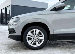 Grey Skoda Karoq 2019 in Taurage, with an engine capacity of 1.97 L and mileage of 170 thousand km for 13800 €, photo 12 on AUTOMOTO.COM.LV