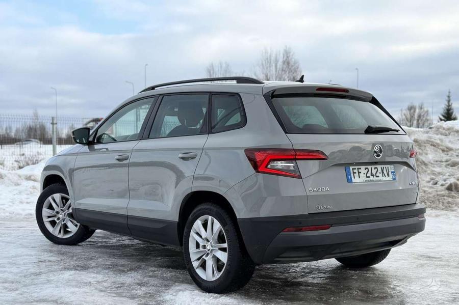 Grey Skoda Karoq 2019 in Taurage, with an engine capacity of 1.97 L and mileage of 170 thousand km for 13800 €, photo 16 on AUTOMOTO.COM.LV