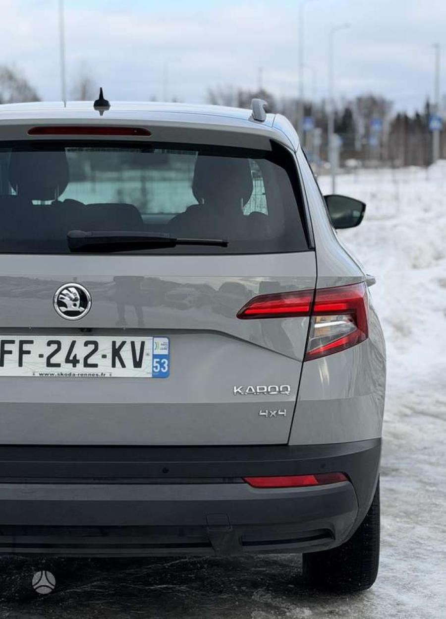 Grey Skoda Karoq 2019 in Taurage, with an engine capacity of 1.97 L and mileage of 170 thousand km for 13800 €, photo 19 on AUTOMOTO.COM.LV
