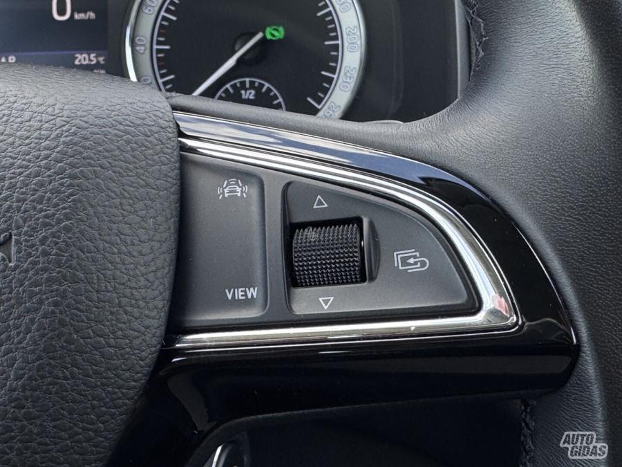 Grey Skoda Karoq 2019 in Avizieniai, with an engine capacity of 1.50 L and mileage of 161 thousand km for 17950 €, photo 15 on AUTOMOTO.COM.LV