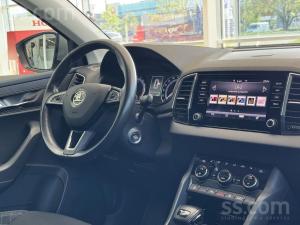 Pelēks Skoda Karoq 2019 Rīga, ar dzinēja tilpumu 1.60 L un nobraukumu 159 tūkst. km par 15000 €, foto 13 vietnē AUTOMOTO.COM.LV