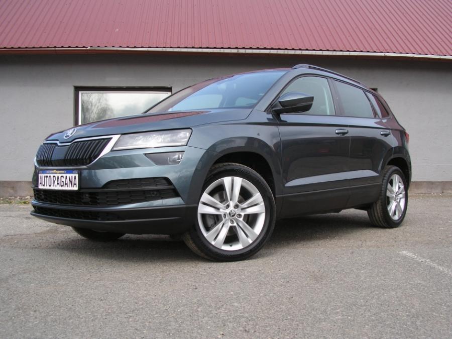 Pelēks Skoda Karoq 2019 Rīga, ar dzinēja tilpumu 2.00 L un nobraukumu 0 tūkst. km par 18950 €, foto 1 vietnē AUTOMOTO.COM.LV