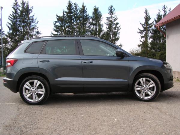 Pelēks Skoda Karoq 2019 Rīga, ar dzinēja tilpumu 2.00 L un nobraukumu 0 tūkst. km par 18950 €, foto 7 vietnē AUTOMOTO.COM.LV