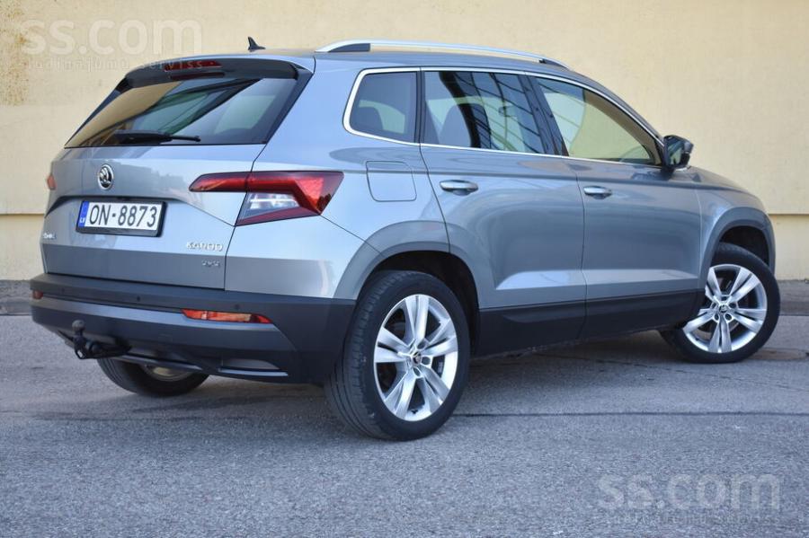 Grey Skoda Karoq 2019 in Talsi, with an engine capacity of 2.00 L and mileage of 83 thousand km for 17500 €, photo 6 on AUTOMOTO.COM.LV