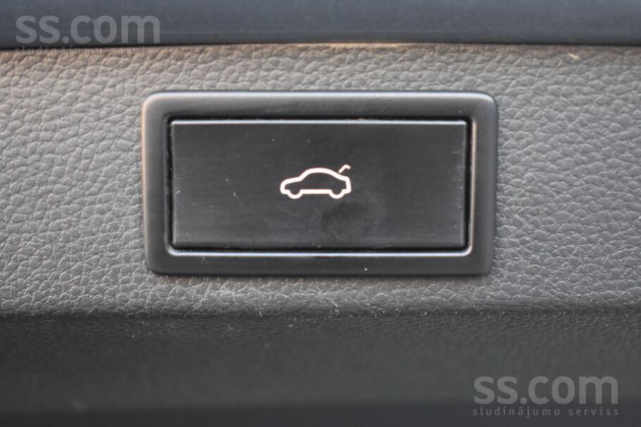 Grey Skoda Karoq 2019 in Talsi, with an engine capacity of 2.00 L and mileage of 83 thousand km for 17500 €, photo 14 on AUTOMOTO.COM.LV