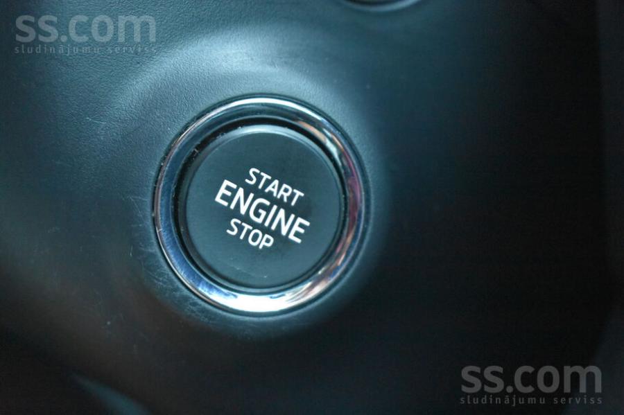Grey Skoda Karoq 2019 in Talsi, with an engine capacity of 2.00 L and mileage of 83 thousand km for 17500 €, photo 26 on AUTOMOTO.COM.LV