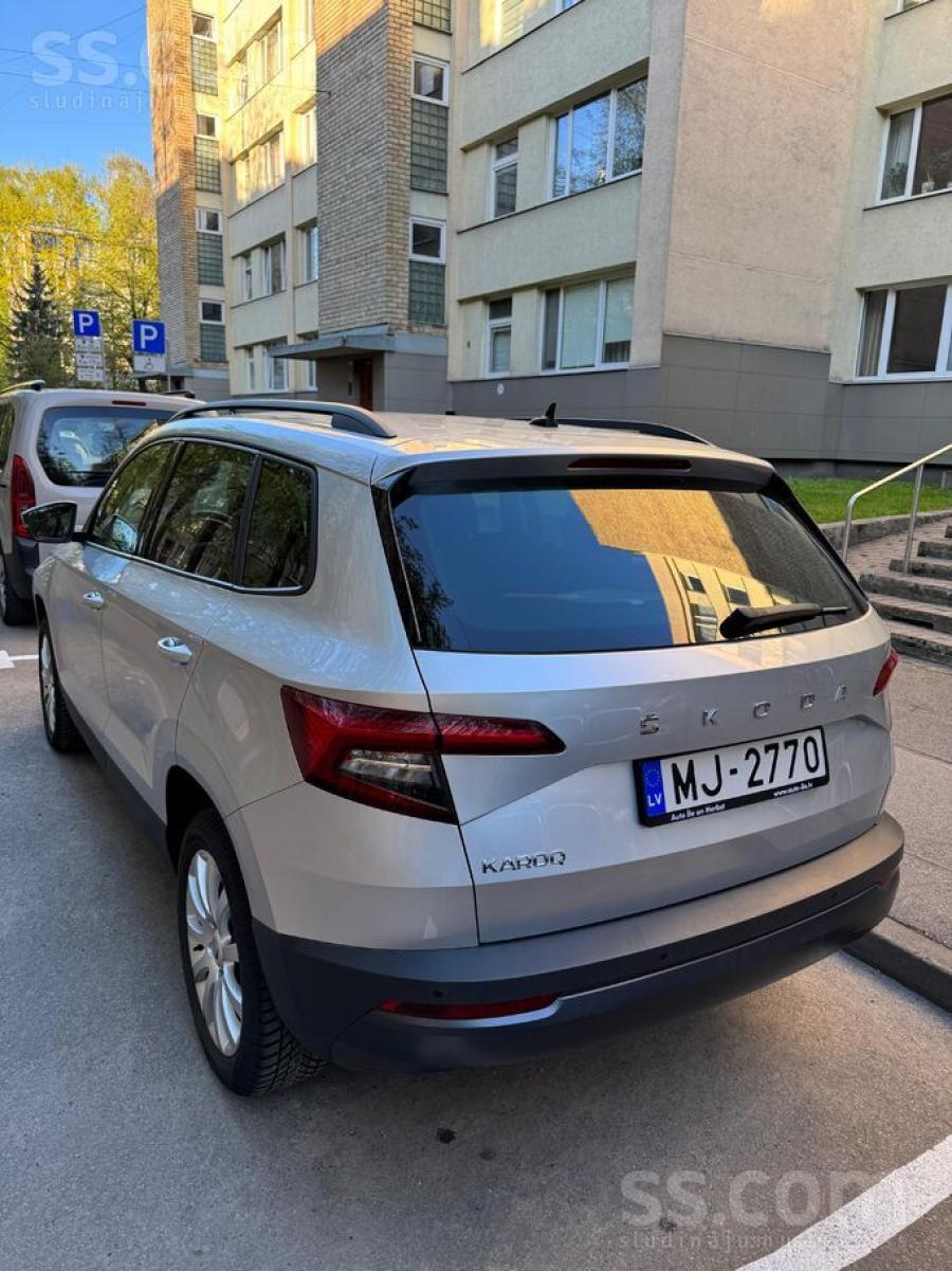 Pelēks Skoda Karoq 2019 Rīga, ar dzinēja tilpumu 1.50 L un nobraukumu 43 tūkst. km par 18000 €, foto 3 vietnē AUTOMOTO.COM.LV