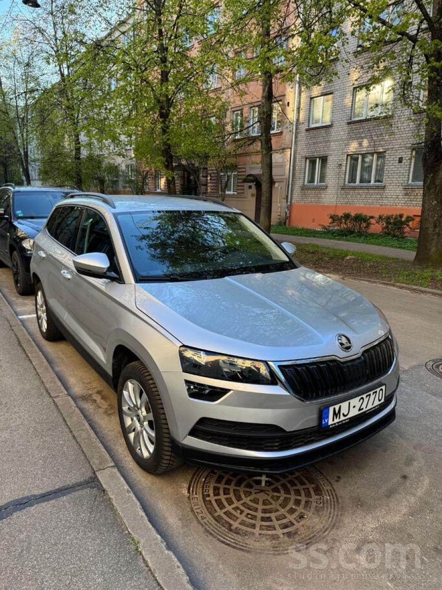 Pelēks Skoda Karoq 2019 Rīga, ar dzinēja tilpumu 1.50 L un nobraukumu 43 tūkst. km par 18000 €, foto 5 vietnē AUTOMOTO.COM.LV
