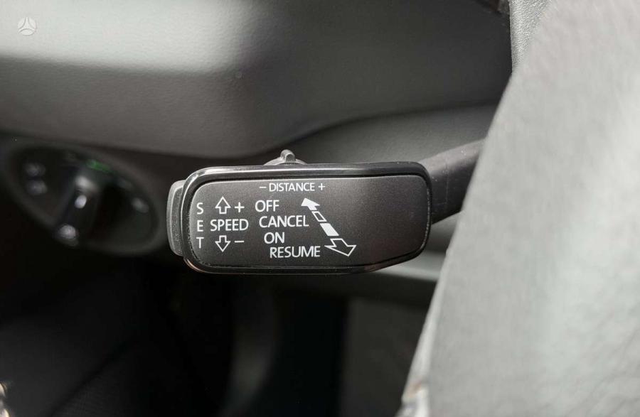Pelēks Skoda Karoq 2019 Viļņa, ar dzinēja tilpumu 1.50 L un nobraukumu 196 tūkst. km par 16999 €, foto 6 vietnē AUTOMOTO.COM.LV