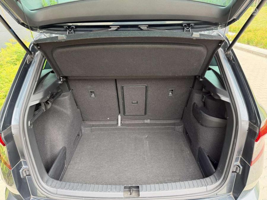 Pelēks Skoda Karoq 2019 Viļņa, ar dzinēja tilpumu 1.50 L un nobraukumu 196 tūkst. km par 16999 €, foto 22 vietnē AUTOMOTO.COM.LV