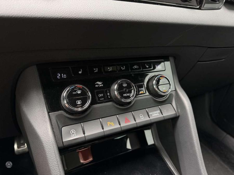 Pelēks Skoda Karoq 2019 Viļņa, ar dzinēja tilpumu 1.50 L un nobraukumu 196 tūkst. km par 16999 €, foto 27 vietnē AUTOMOTO.COM.LV