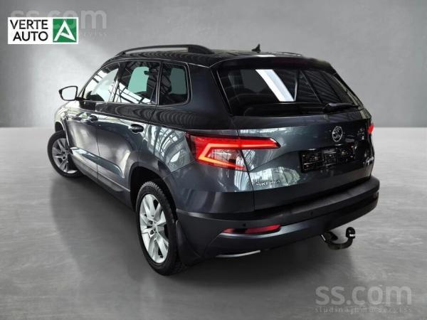 Pelēks Skoda Karoq 2019 Rīga, ar dzinēja tilpumu 2.00 L un nobraukumu 199 tūkst. km par 15990 €, foto 4 vietnē AUTOMOTO.COM.LV